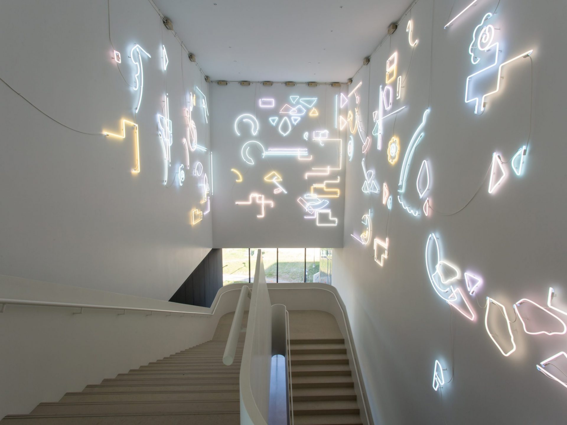 Explore Pae White majestic installations and shows • kaufmann repetto